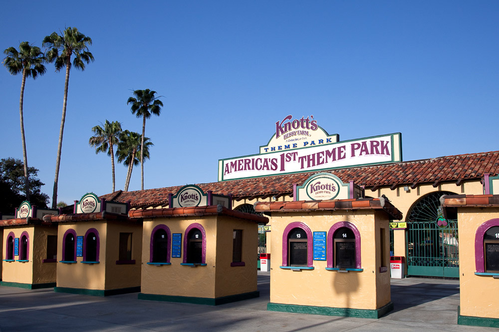 Sunday Road Trip - Knott's Berry Farm