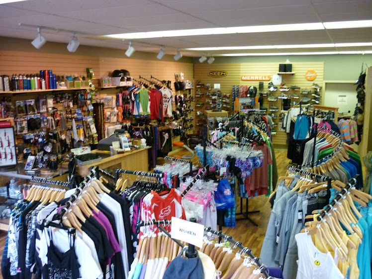 Little Mountain Outdoor Gear, Nakusp, B.C.: ALPS ALTURAS, Goat Range ...