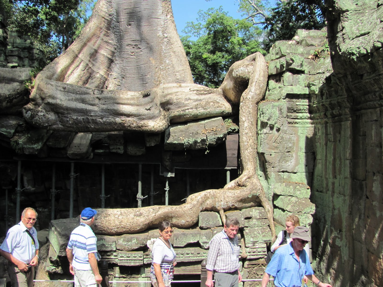 Mark McGinley's Fulbright in Malaysia: Ta Phron