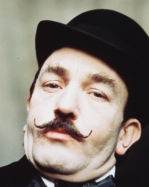 Ŧhe ₵oincidental Ðandy: Hercule Poirot: Le Détective Magnifique