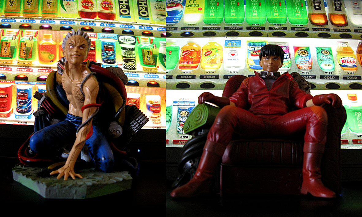TOMEK and other ...THINGS!!!: AKIRA - Kaneda & Tetsuo figurines