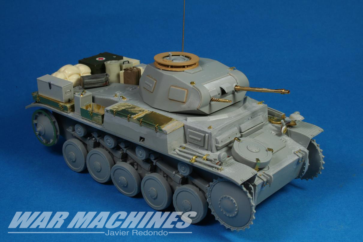 WAR MACHINES: Panzer II ausf F DAK