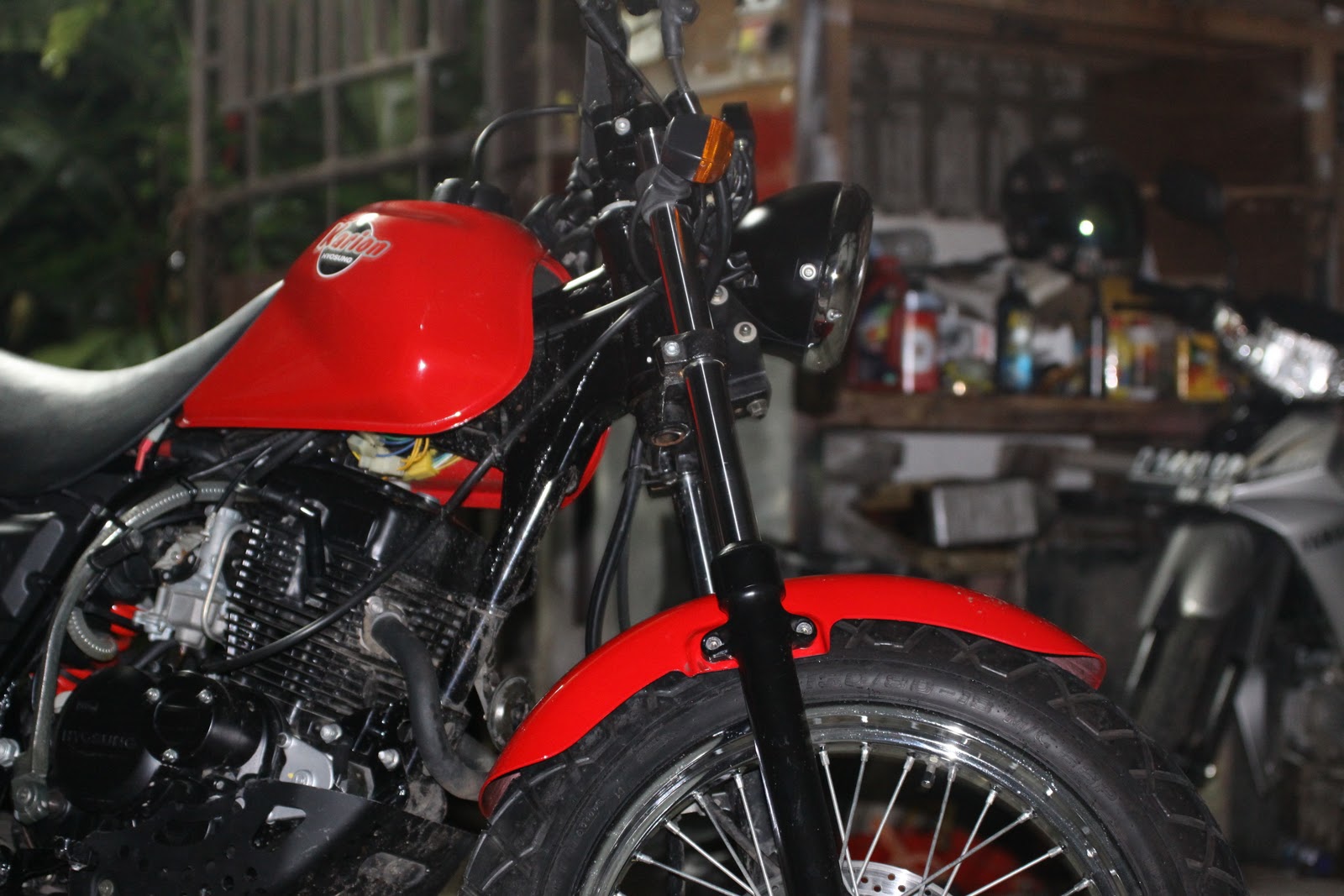 HYOSUNG RT 125 KARION: Workshop Karion RT 125