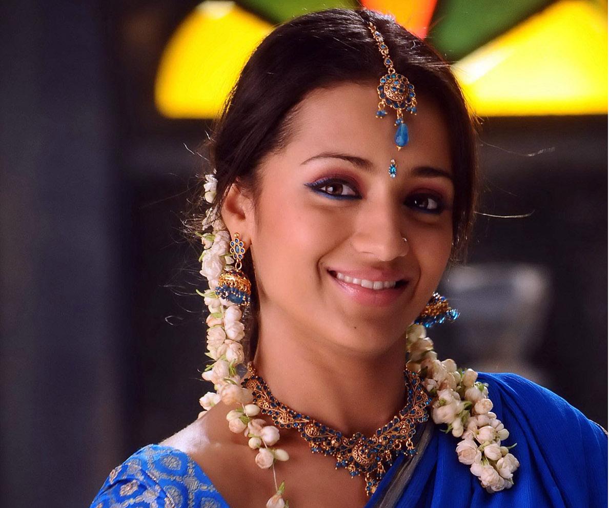 Hot Trisha: Trisha is Pair up With Ajith in Mankatha