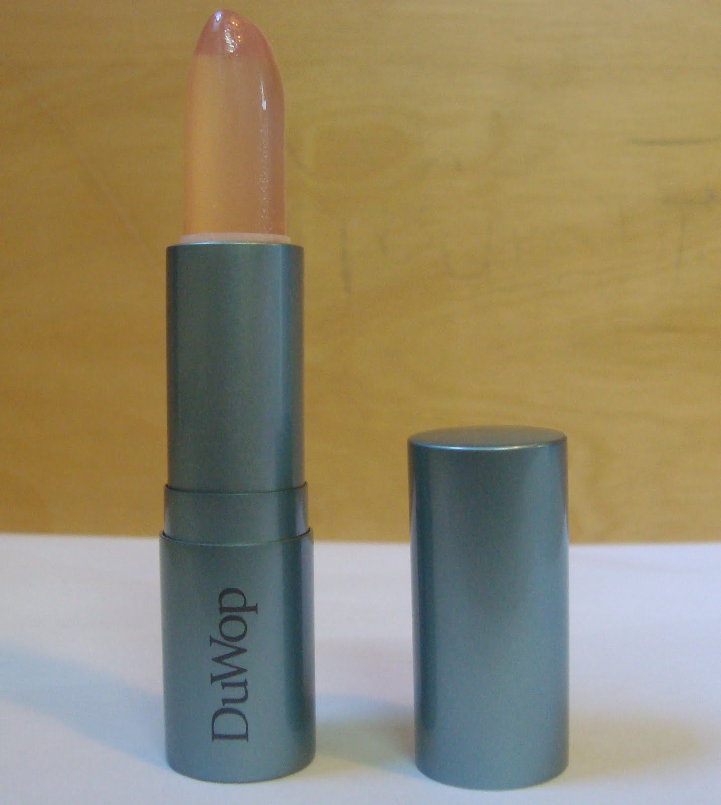 One Girl's Passion For Makeup: Review: DuWop Iced Teas Lip Treatment