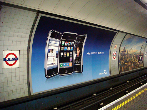 The MARCOMTEL Group: UK O2 BILLBOARD 2007 OFFER PHONE IPHONE TUBE LONDON