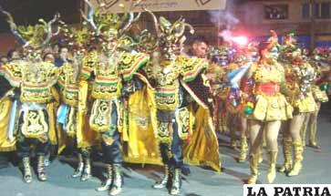 Deslumbrante presentación de la Diablada Artística Urus en sus “Bodas ...