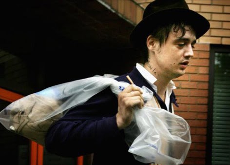 JONATHAN RHYS MEYERS AND PETE DOHERTY MAY MOVE IN WITH EACH OTHER