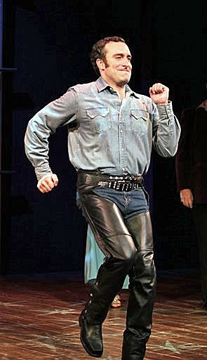 'LA CAGE AUX FOLLIES' OPENS ON BROADWAY