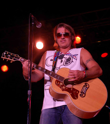 THE FREEDOM CONCERT TO BENEFIT TROOPS