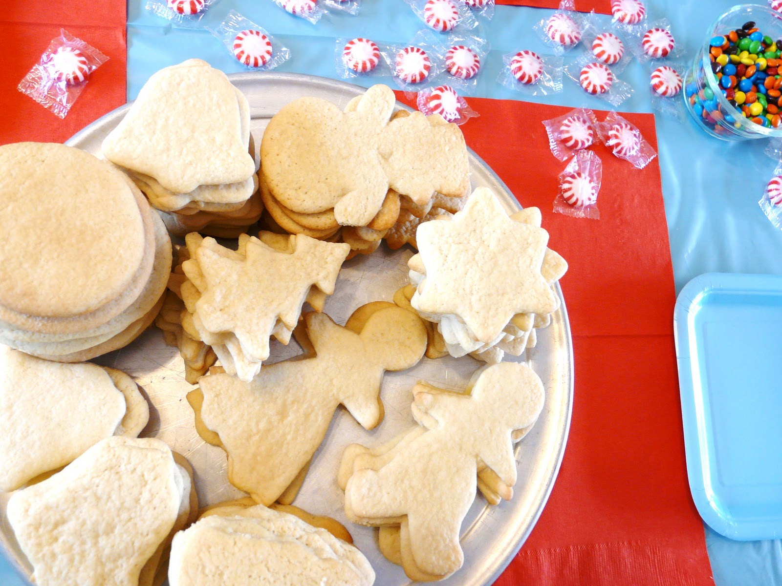 Housewife on Fire: Bucket List: Cookie Decorating Party!