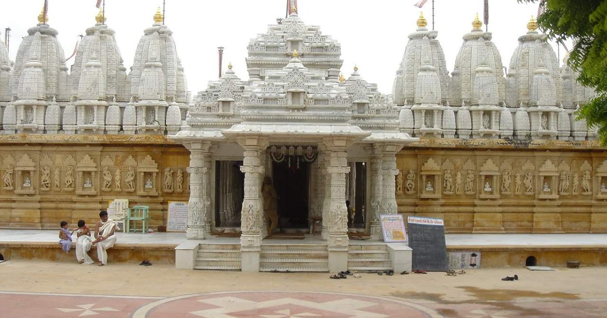 Colorful India: Shankheshwar Parshwanath Temple