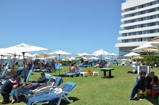 Fine Island Dining: Beach, Braai, Bake and relax in warmth and comfort!