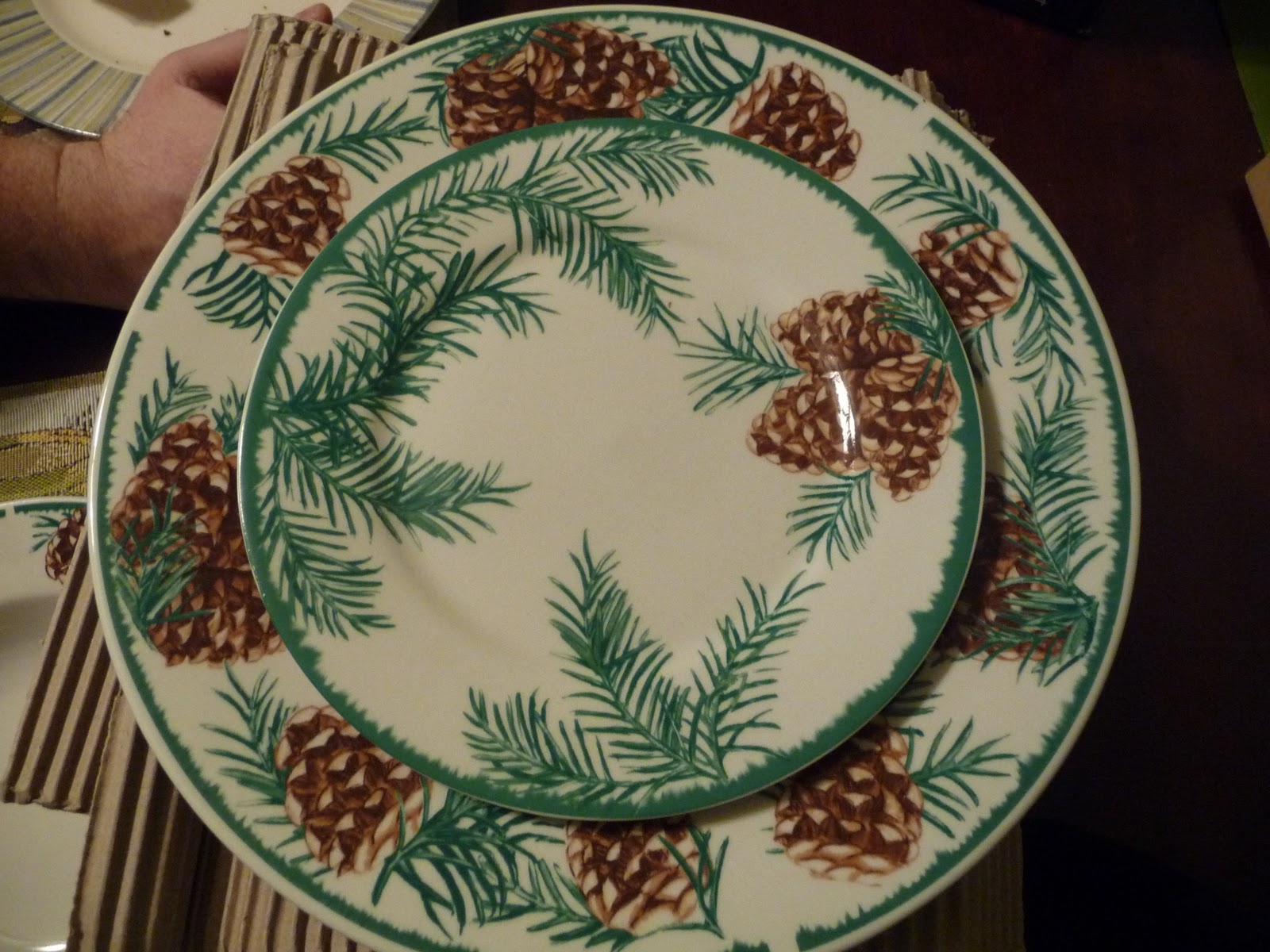 the cape on the corner: Mighty Fine Pine