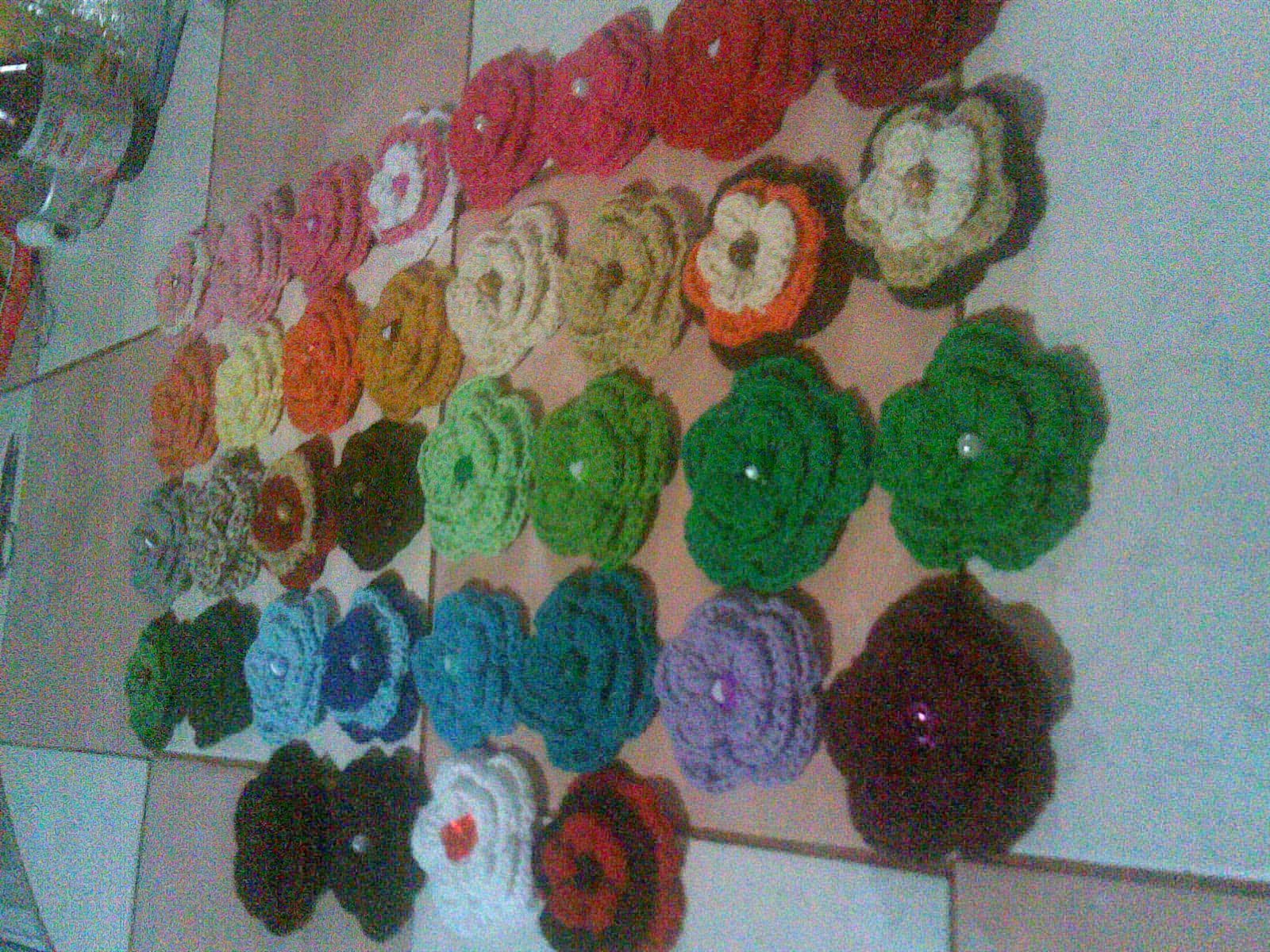 CLUB VENEZUELA ARTESANAL: CINTILLOS Y FLORES