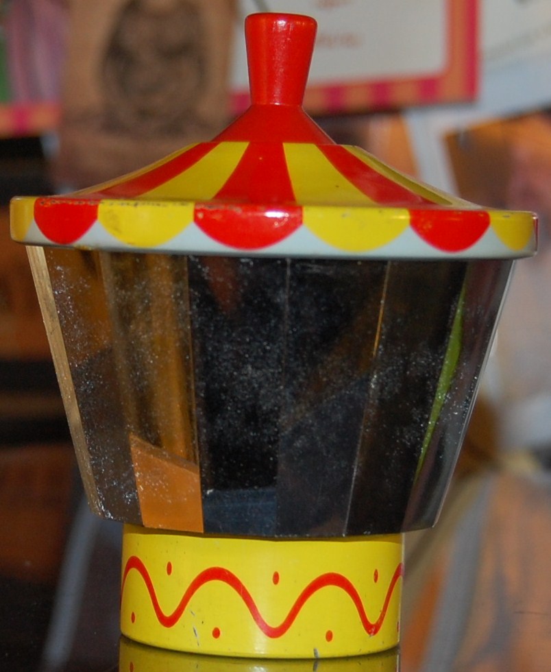 Tink's Atomic Universe: Red Raven Movie Records and Magic Mirror