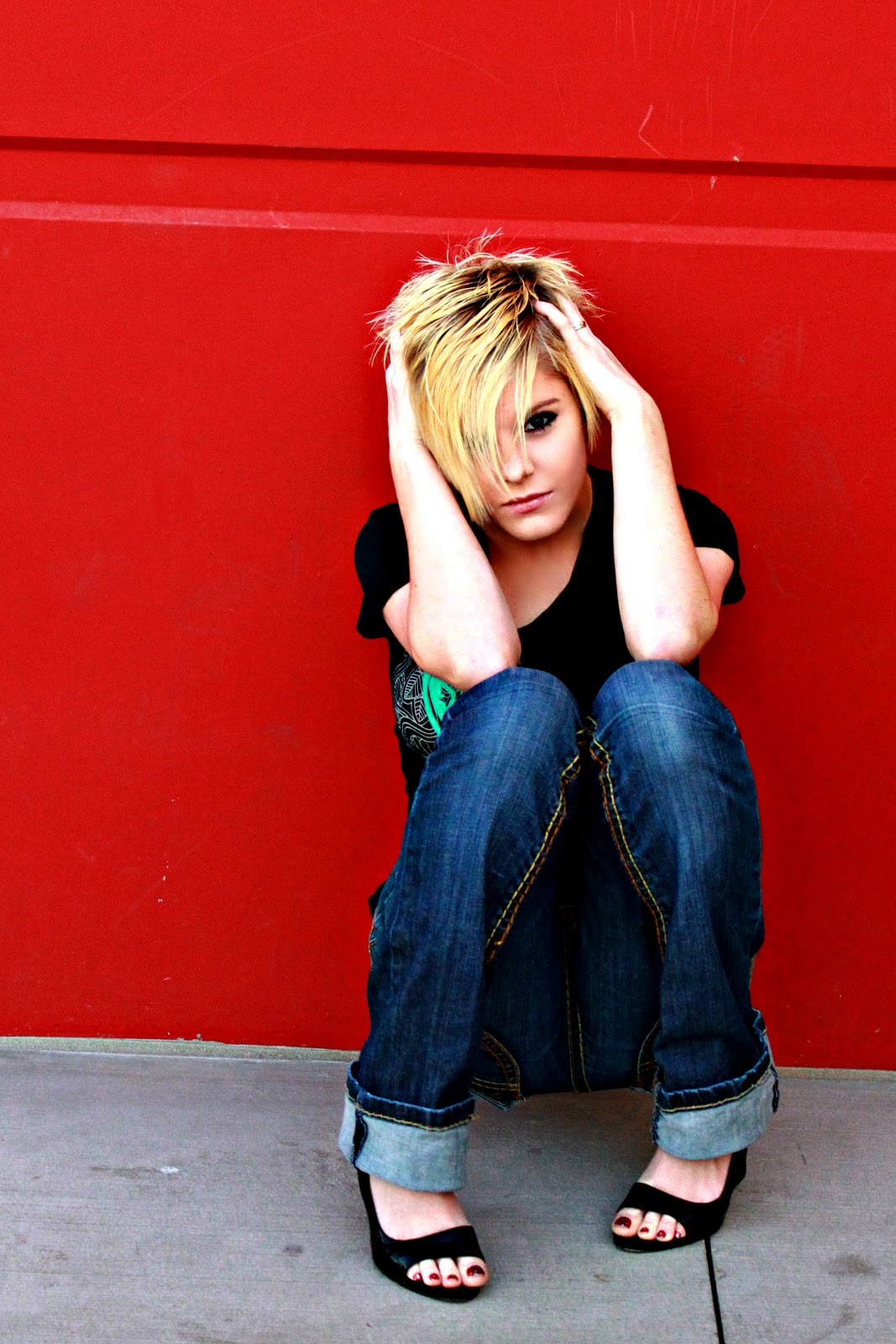 Renaes Photography: You can do classic poses or fun edgy shots!