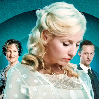 Tipsy Hippo Theatre Reviews: The Glass Menagerie