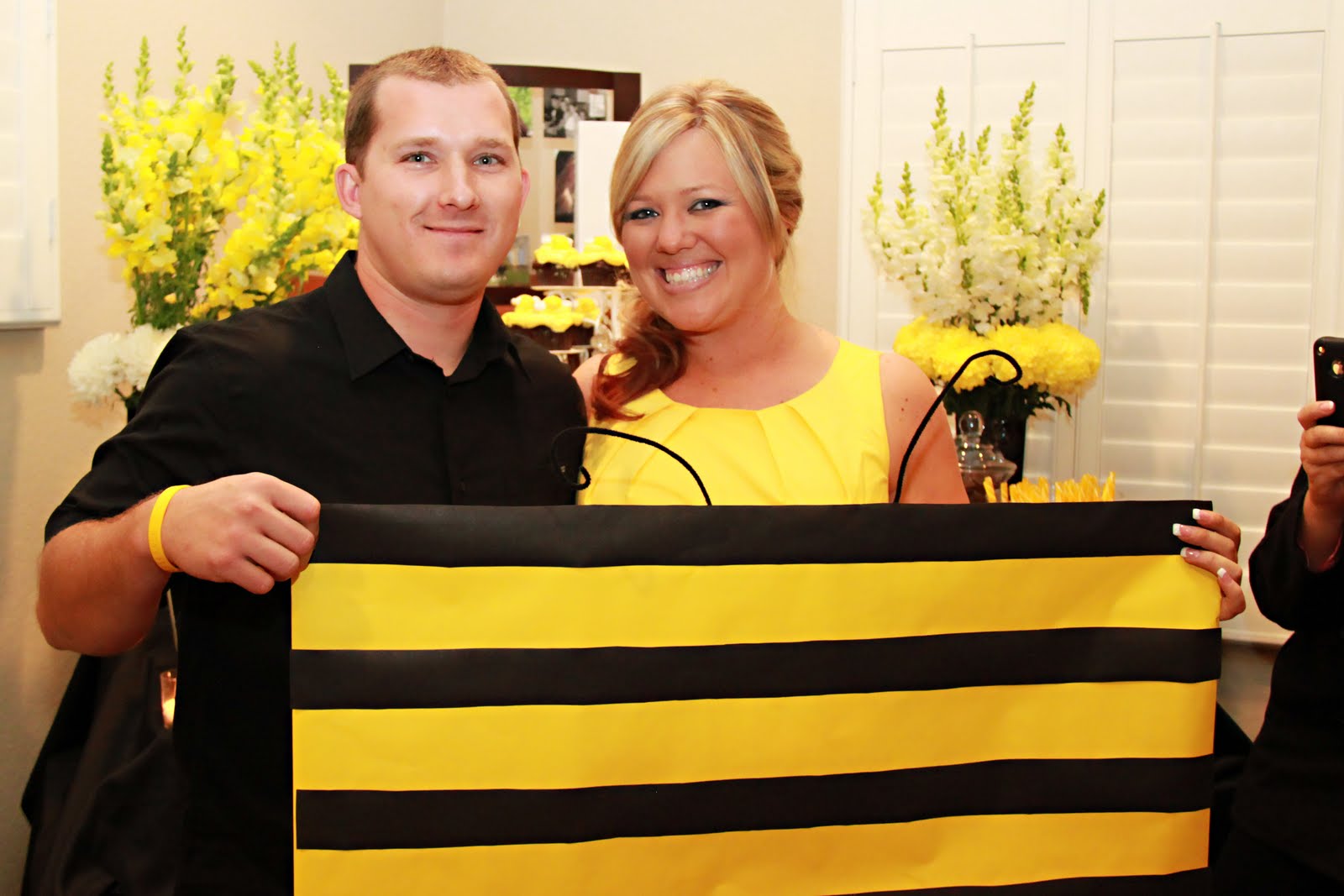 Angela Mae Photography: "Whats it Going to Bee?"