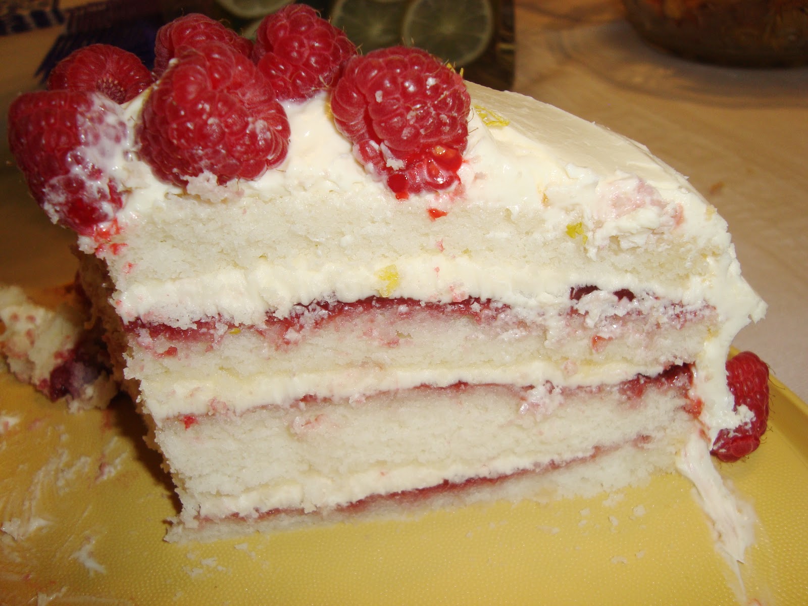 Cristina's Comida: Perfect Party Cake