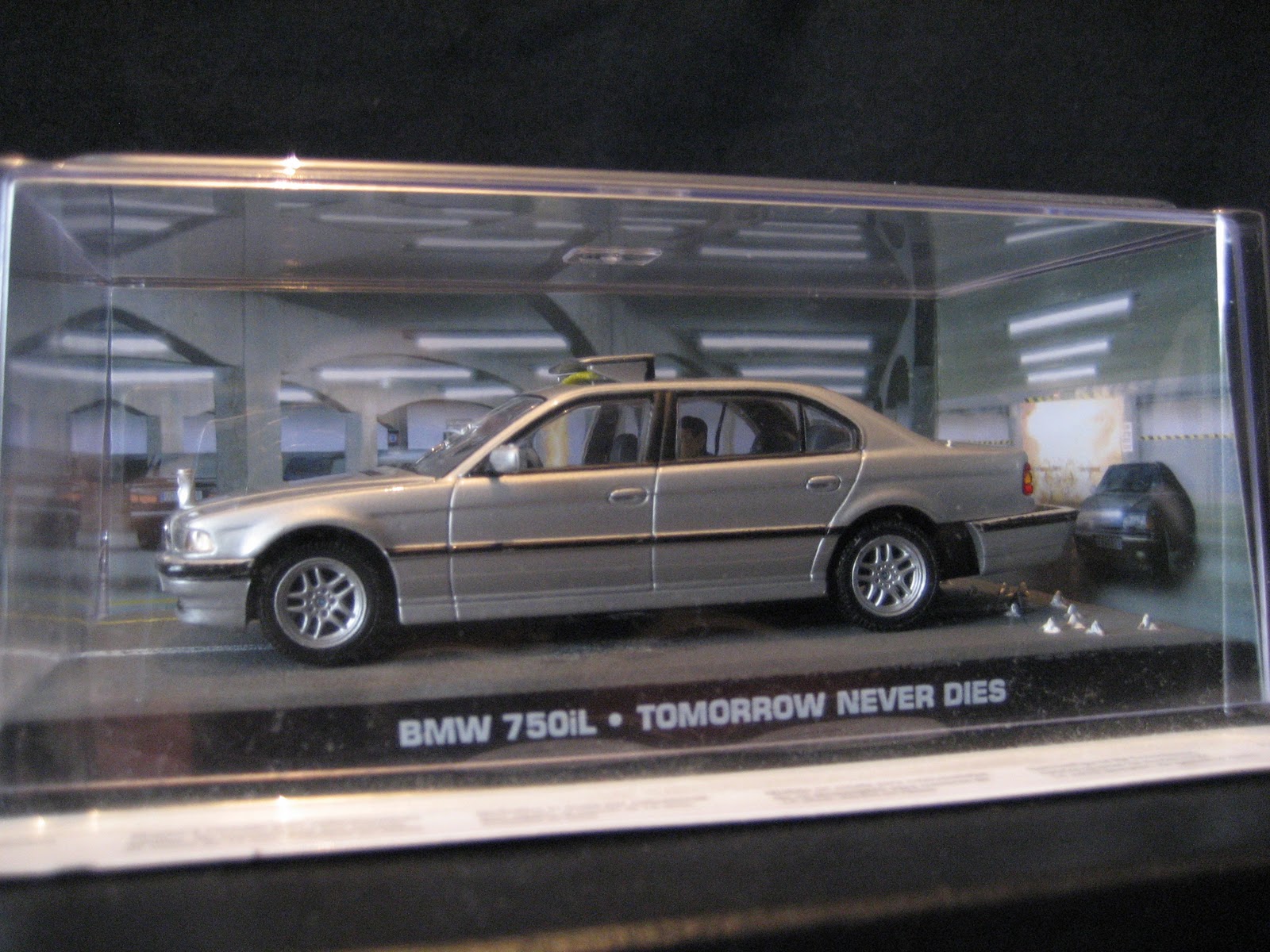 James Bond Collectibles: James Bond Car Collection: Tomorrow Never Dies