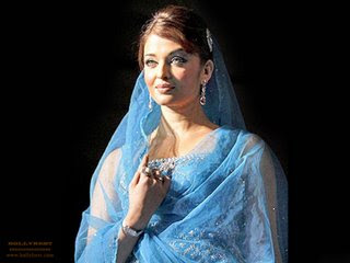 Collections of Aishwarya Rai Photos: Aish in Blue Saree