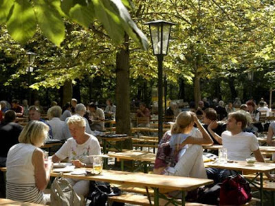 GeeeeeZ!: It's Spring in Germany...Time for a Beer Garden evening!