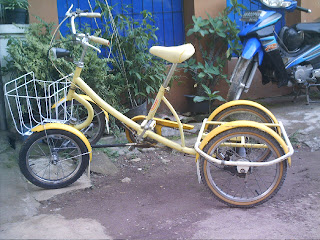 sukasimpanantik: sepeda roda empat