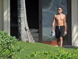 Obama Shirtless And Hot - Photo Gallery
