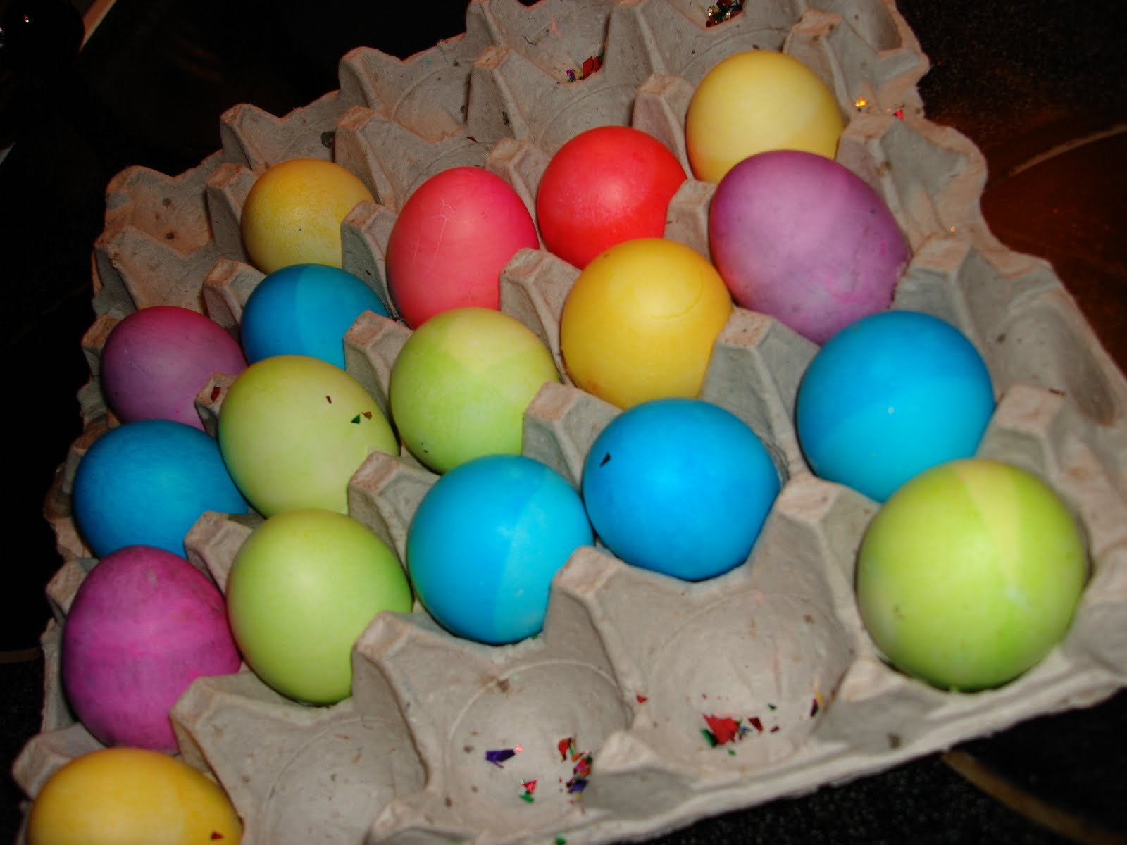 Life Creative with Carol: Cascarones- Easter confetti eggs