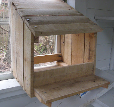 Nesting Box from a Pallet | Little House in the Suburbs