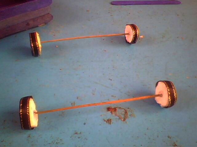 OUR LITTLE CORNERS: Popsicle Stick Toy Train