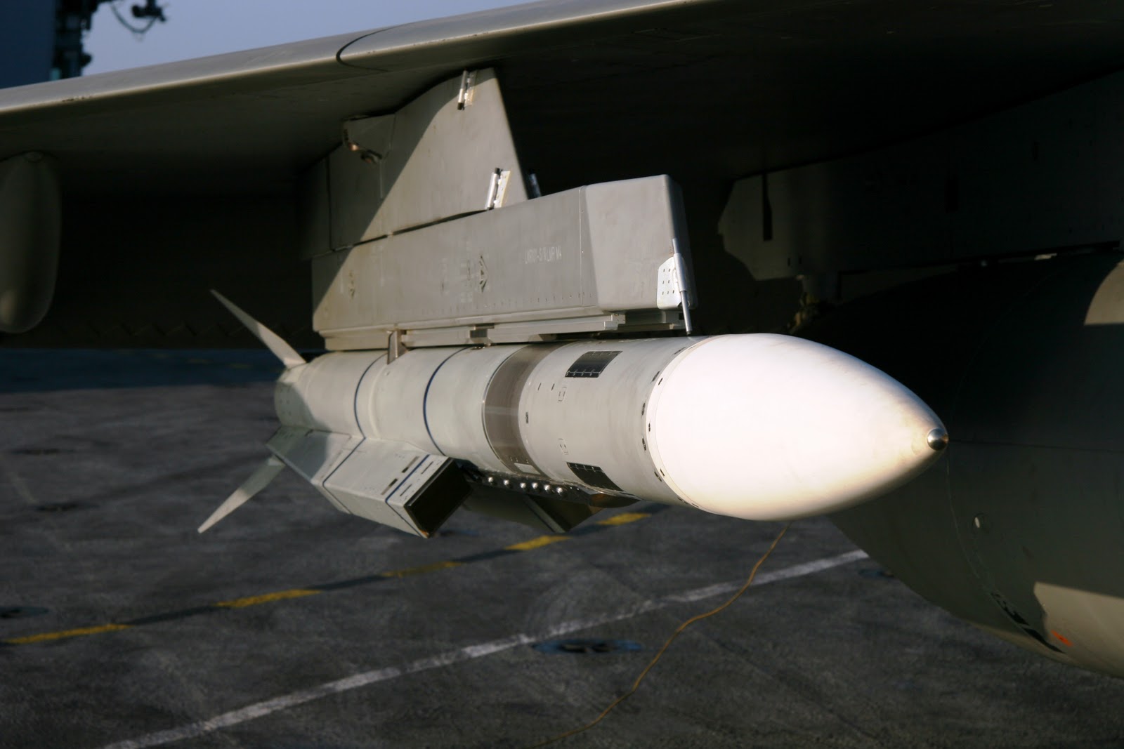 Rafale News: France Purchases 200 Meteor Missiles