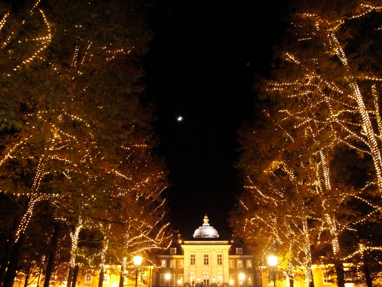 Konichiwa: Huis Ten Bosch Christmas