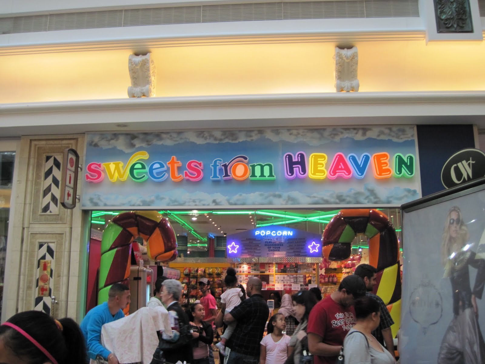 Deb's Adventure to Cape Town, South Africa: The Mall