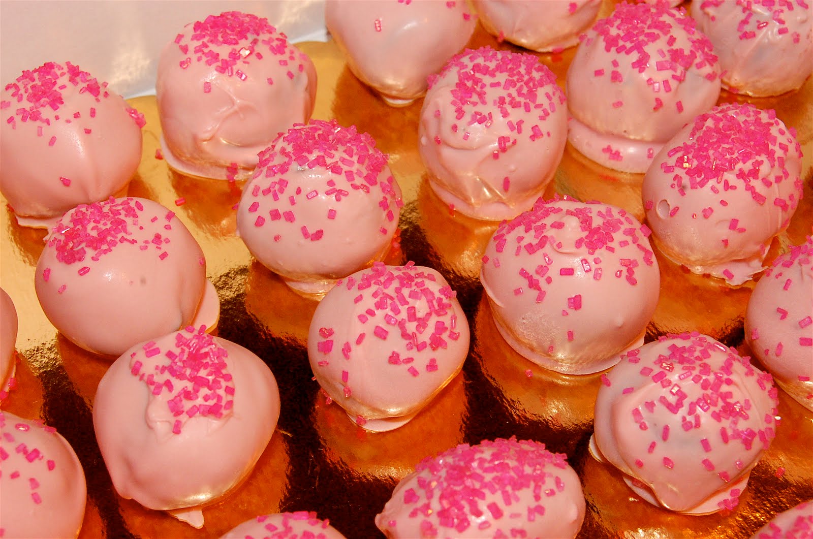 Great Balls of Cake: Princess Parker's Cake Balls