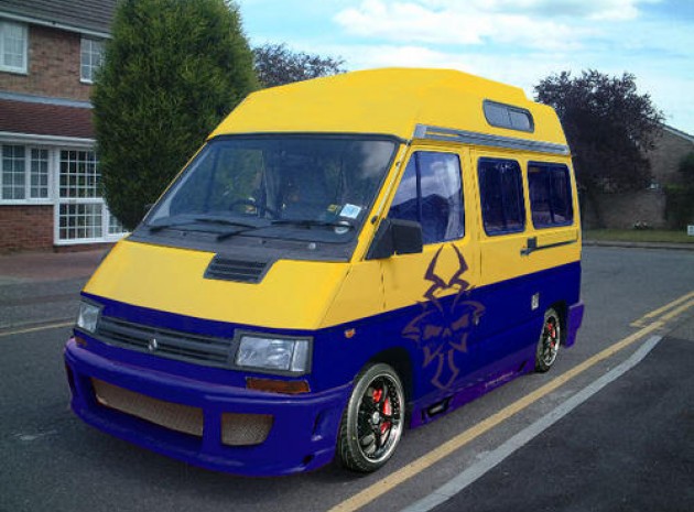 Renault Trafic Tuning - JungleKey.fr Image