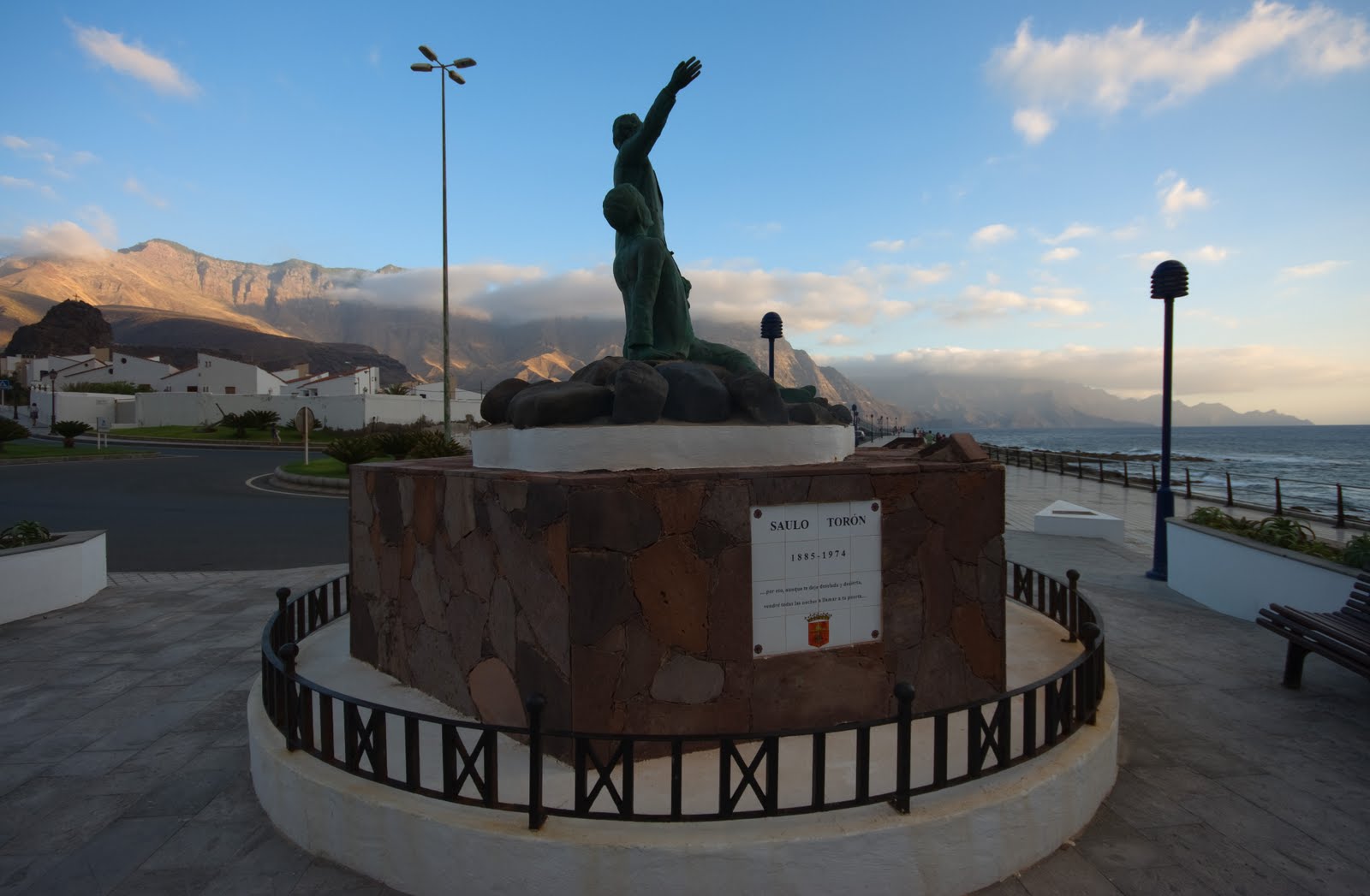 La Escultura en Gran Canaria: Plaza de los poetas de Jose Armas Medina ...