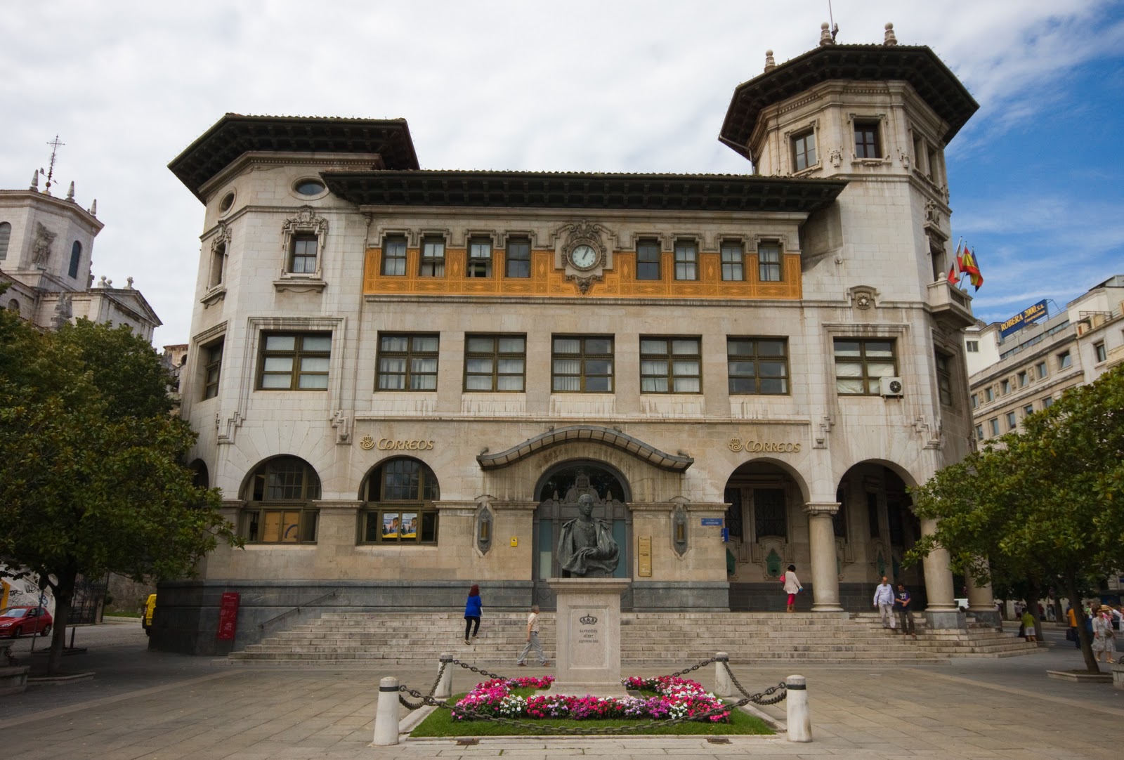 Santander "Cantabria Infinita": El edificio de Correos de Santander
