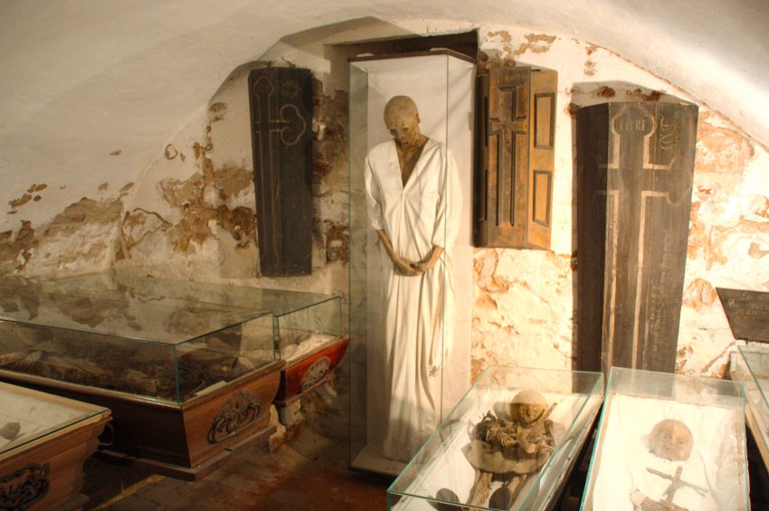 bensozia: The Mummies of Germany