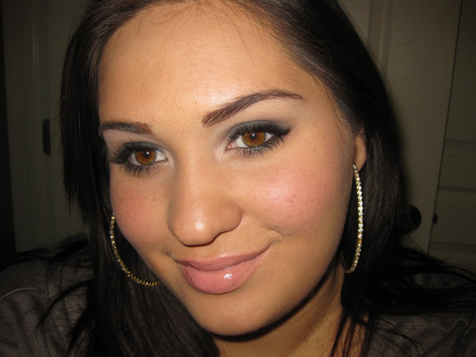 Beauty0bsessed: My Staple Smokey Eye.