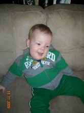 The Richey's-Lake of the Ozarks: NAKEY POOL BOY!!!