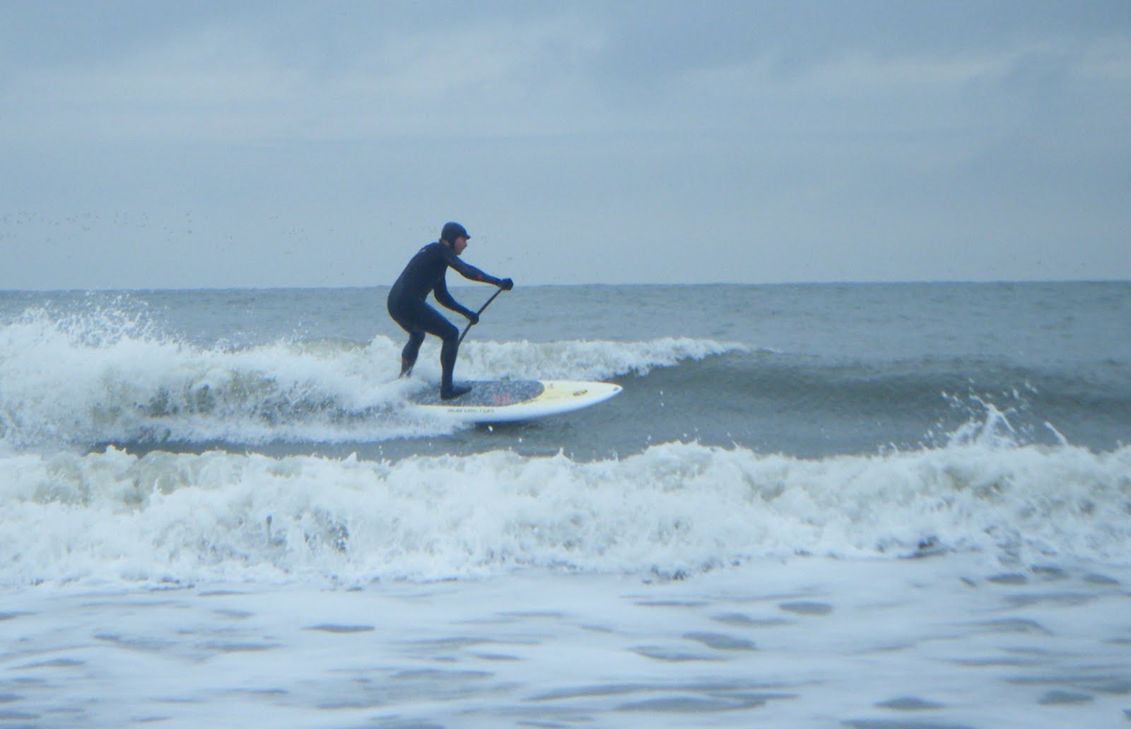 Atlantic Paddle Surfing: 2-4' ft fun clean waves.. '' grey and cold''