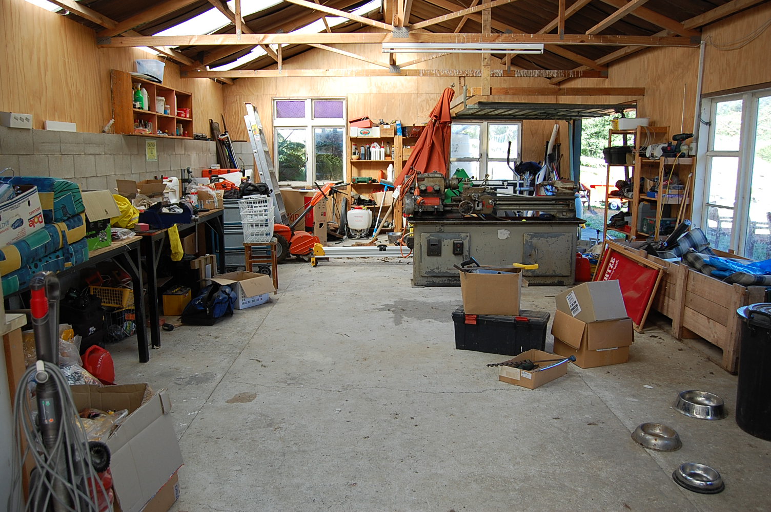 Living a Life at the Beach: Garage/workshop declutter