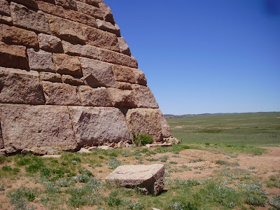 Life at 55 mph: Ames Brothers Pyramid in Buford, Wyoming. The 60 foot ...