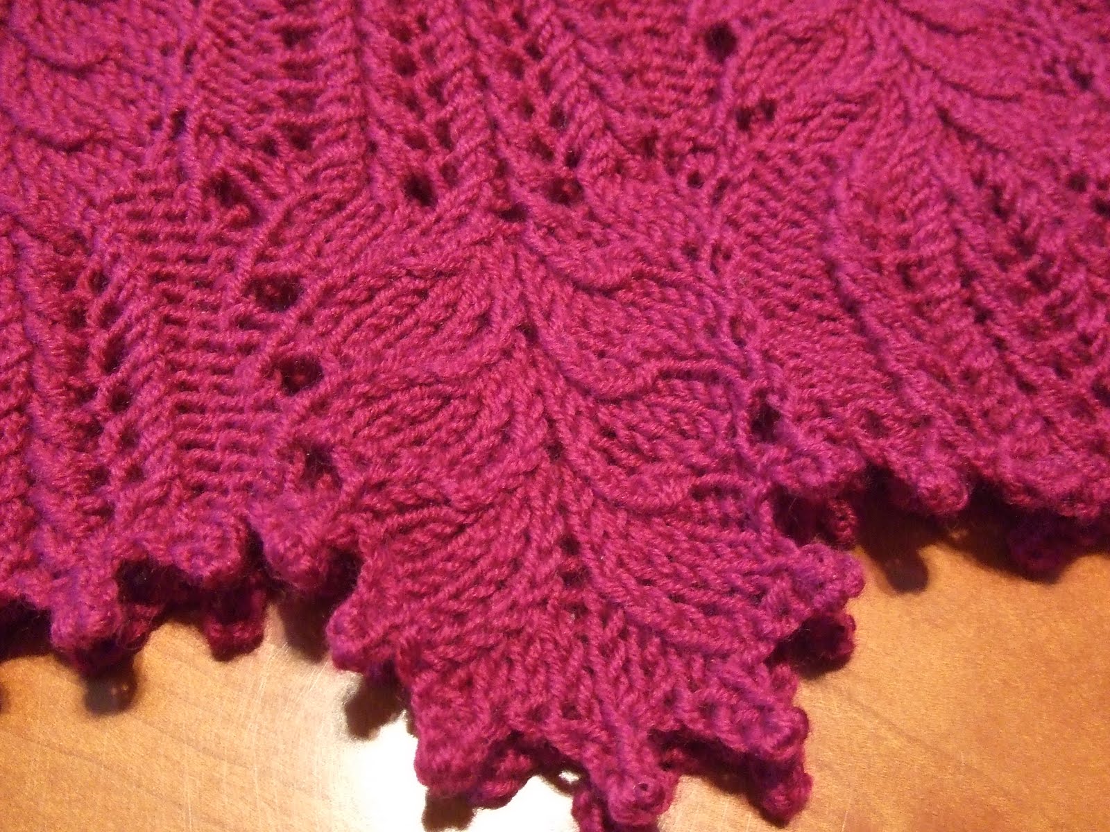 Lucky Frog: Frost Flower Lace Cowl