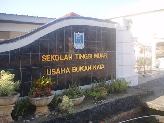 Dairi Hairie: Sekolah Tinggi Muar