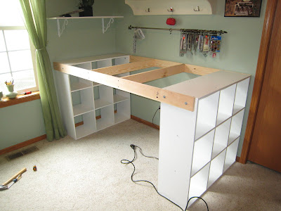 DO IT YOURSELF WHITE CRAFT DESK: HOW TO BUILD A CUSTOM CRAFT DESK