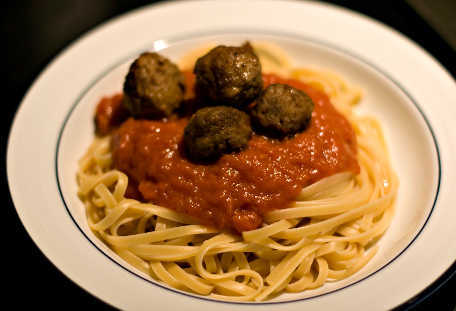 Roxannosaurus Wrecks A Savory Interlude Quick And Easy Tomato Sauce roxannosaurus-wrecks-a-savory-interlude-quick-and-easy-tomato-sauce