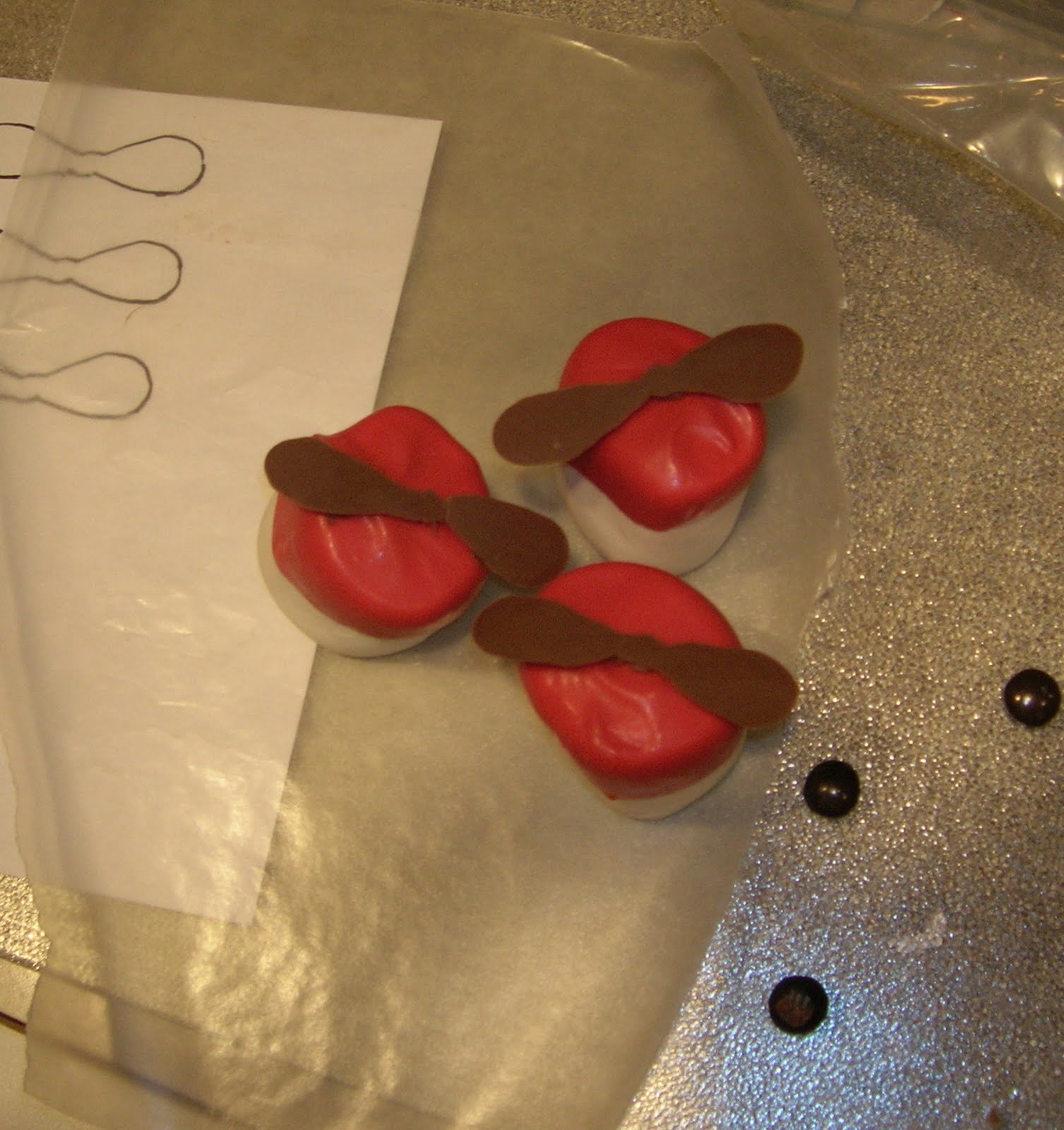 Tuesday Tutorial (On A Monday) - Marshmallow Propeller Pops - Revel and ...